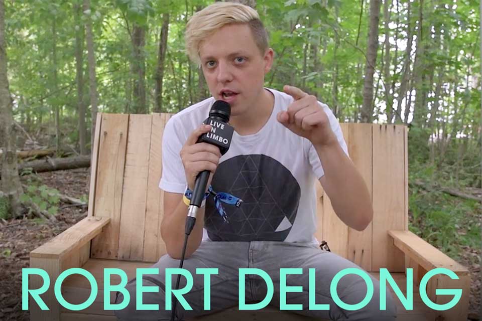 Robert DeLong talks "In The Cards" and Face Painting Fans - Interviews
