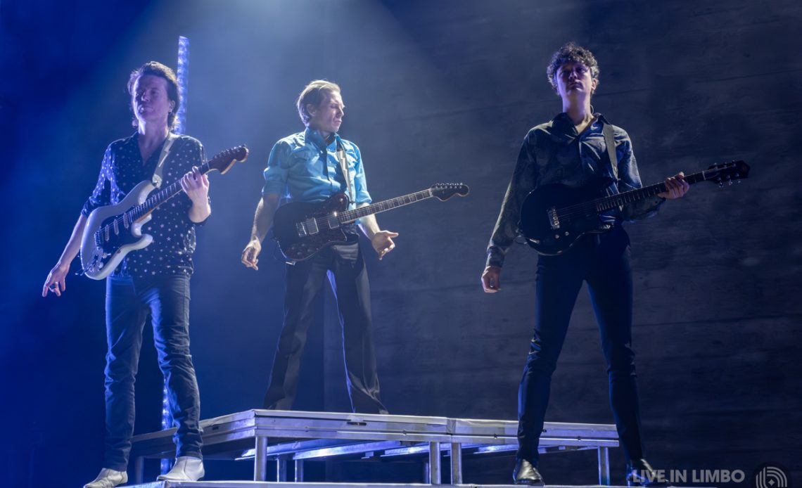 Franz Ferdinand with Telescreens at History - Concert Reviews