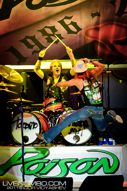 Poison at Molson Amphitheater - June 28, 2011 - MUSIC, Music Reviews